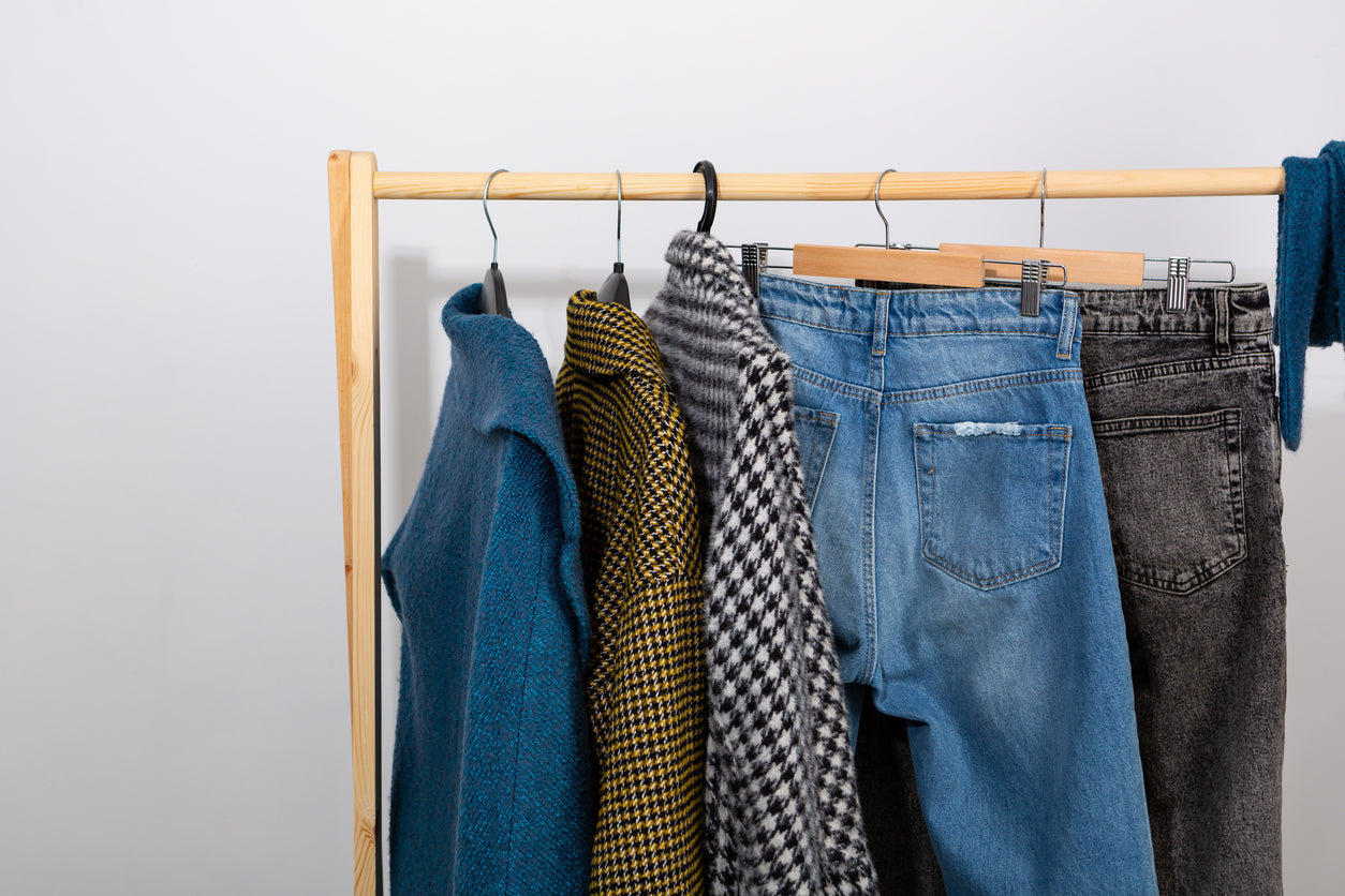 How to Organize a Fall Capsule Wardrobe With Thrifted Finds – Clothes ...